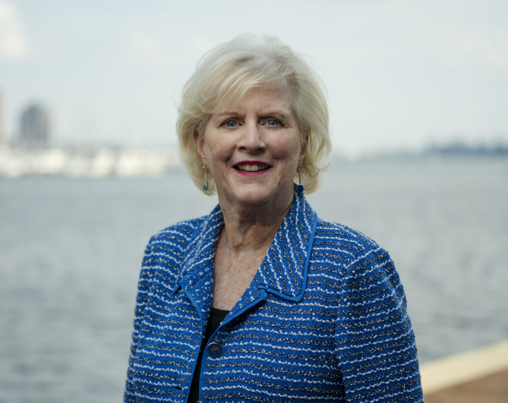 Leslie Headshots - Defining Entertainment